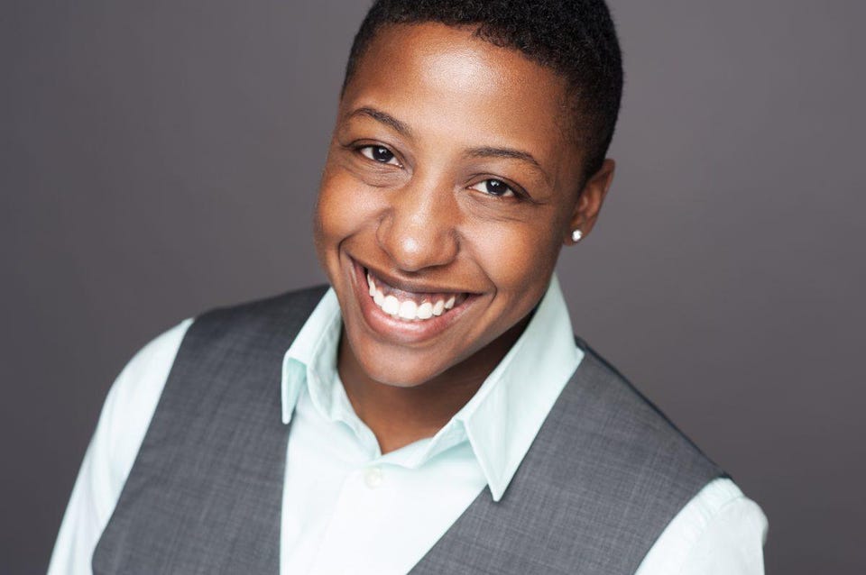 Speaker Eboné Bell guides Viterbo students to be better allies – Lumen