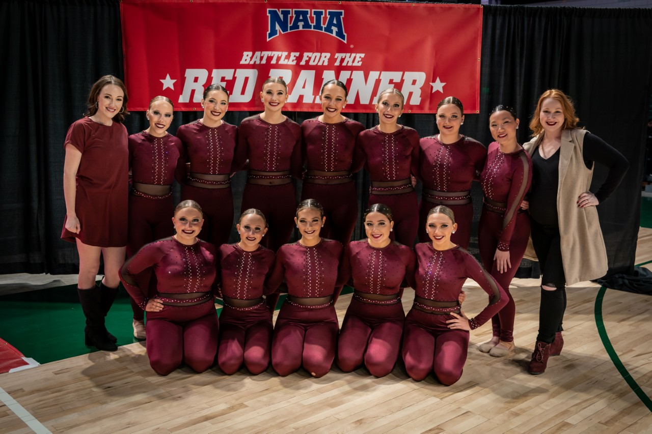 Viterbo Dance Team experiences a year of success – Lumen